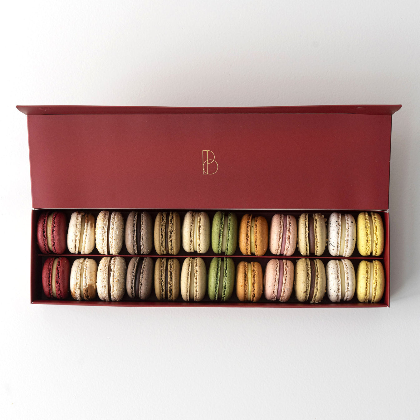 Caja grande de macarons (degustación de 2x12 sabores)